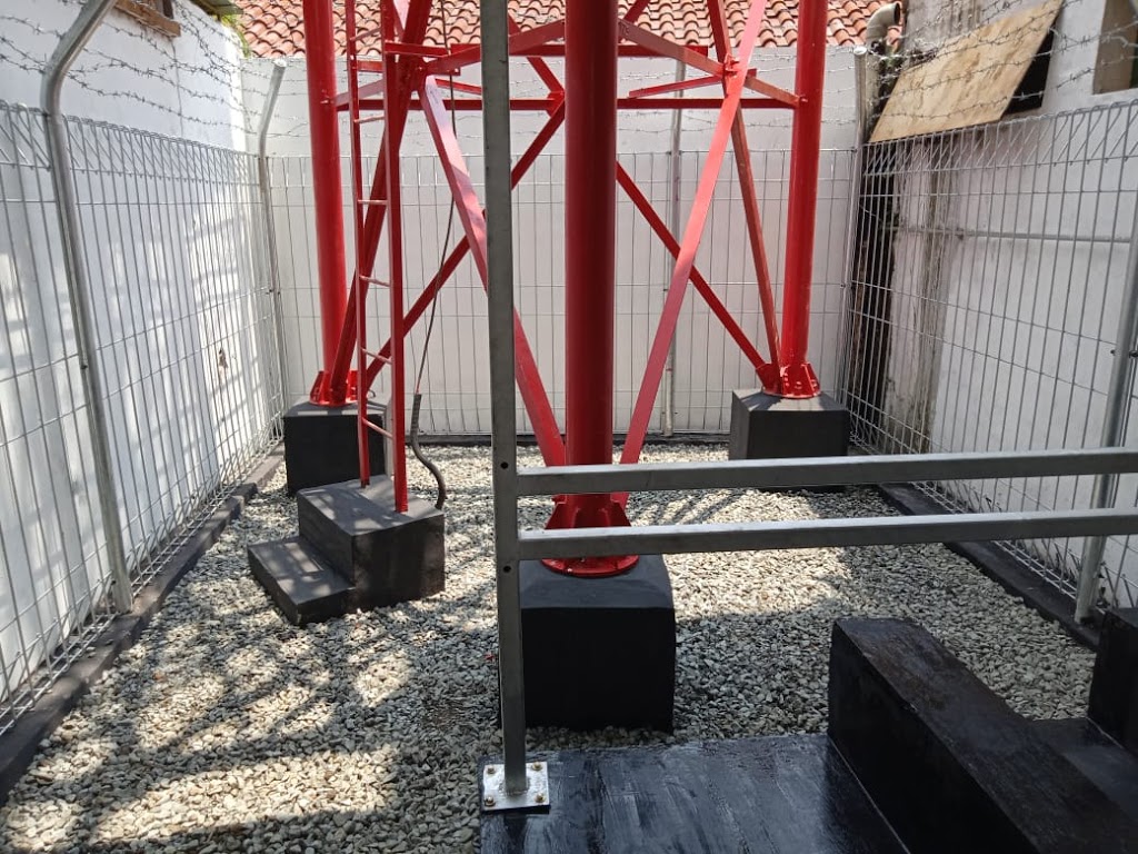 Ready Stock Tripole - Triangle - Selfsupporting/ SST - Tower Mini SST ...